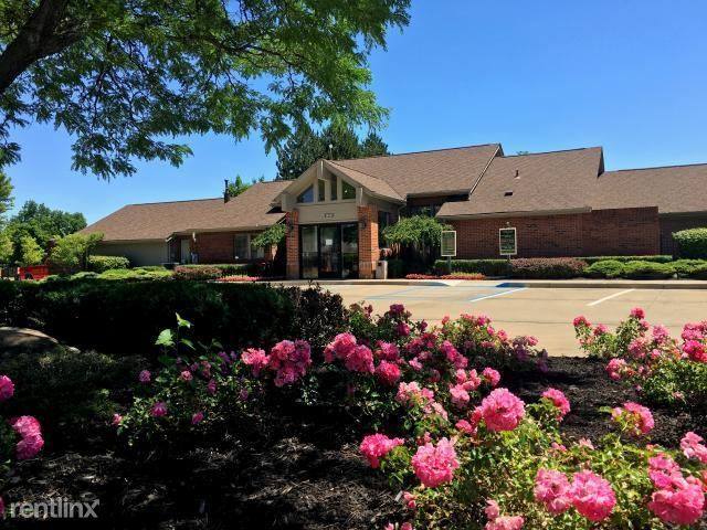 35950 Dequindre Rd, Sterling Heights, MI 48310 - $1,980 to $2,790