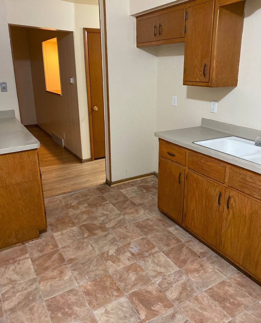 6410 N 58th St, Milwaukee, WI 53223 | RentalSource