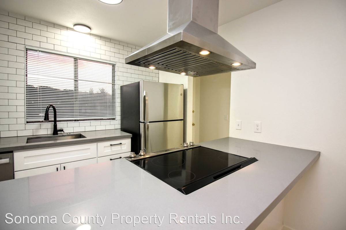 2437 Bethards Dr, Santa Rosa, CA 95405 - $2,250 | RentalSource