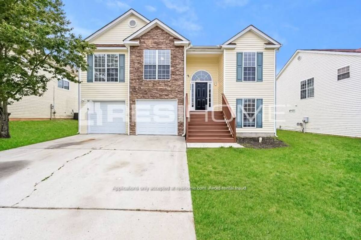 3375 Waggoner Place, Rex, GA 30273 | RentalSource