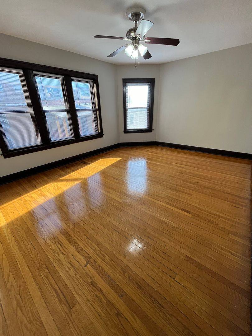 1525 N Austin Bvld, Chicago, IL 60651 - $1,060 | RentalSource